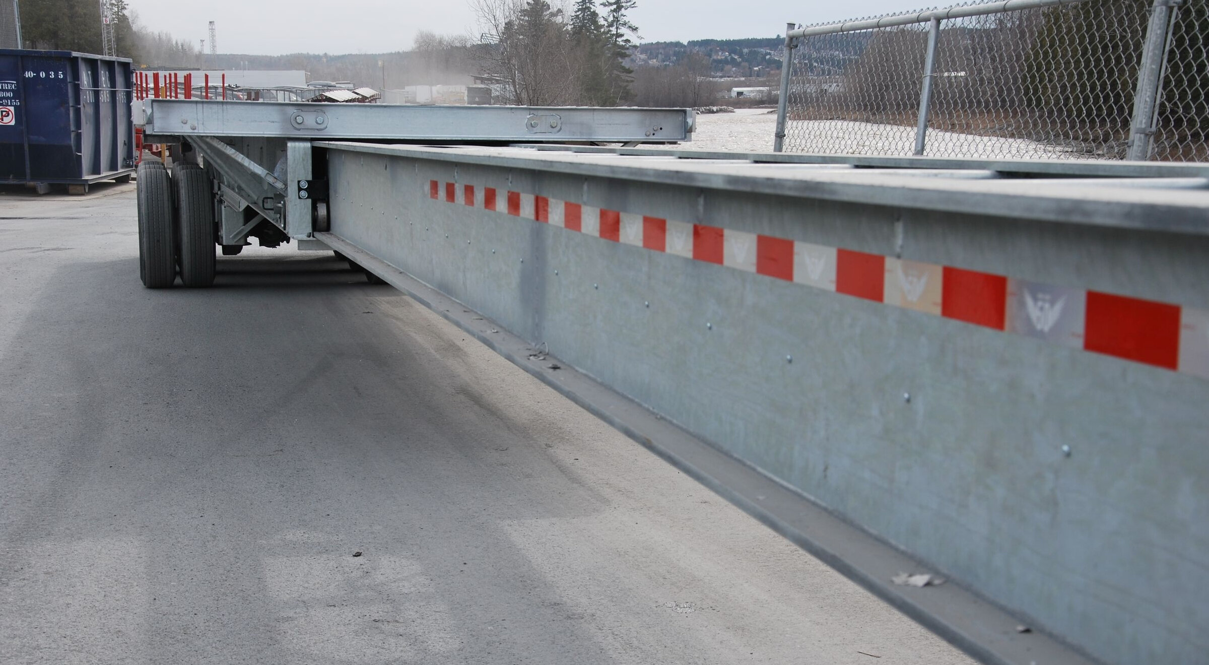 TOUGHWING Combo Extendable Flatbed | Manac