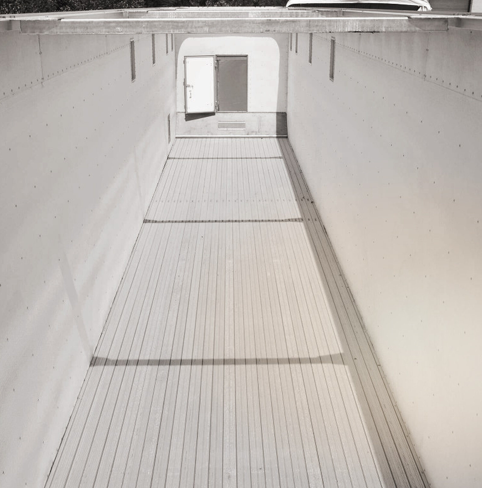 BULKWING Drop Frame Chip Van | Manac